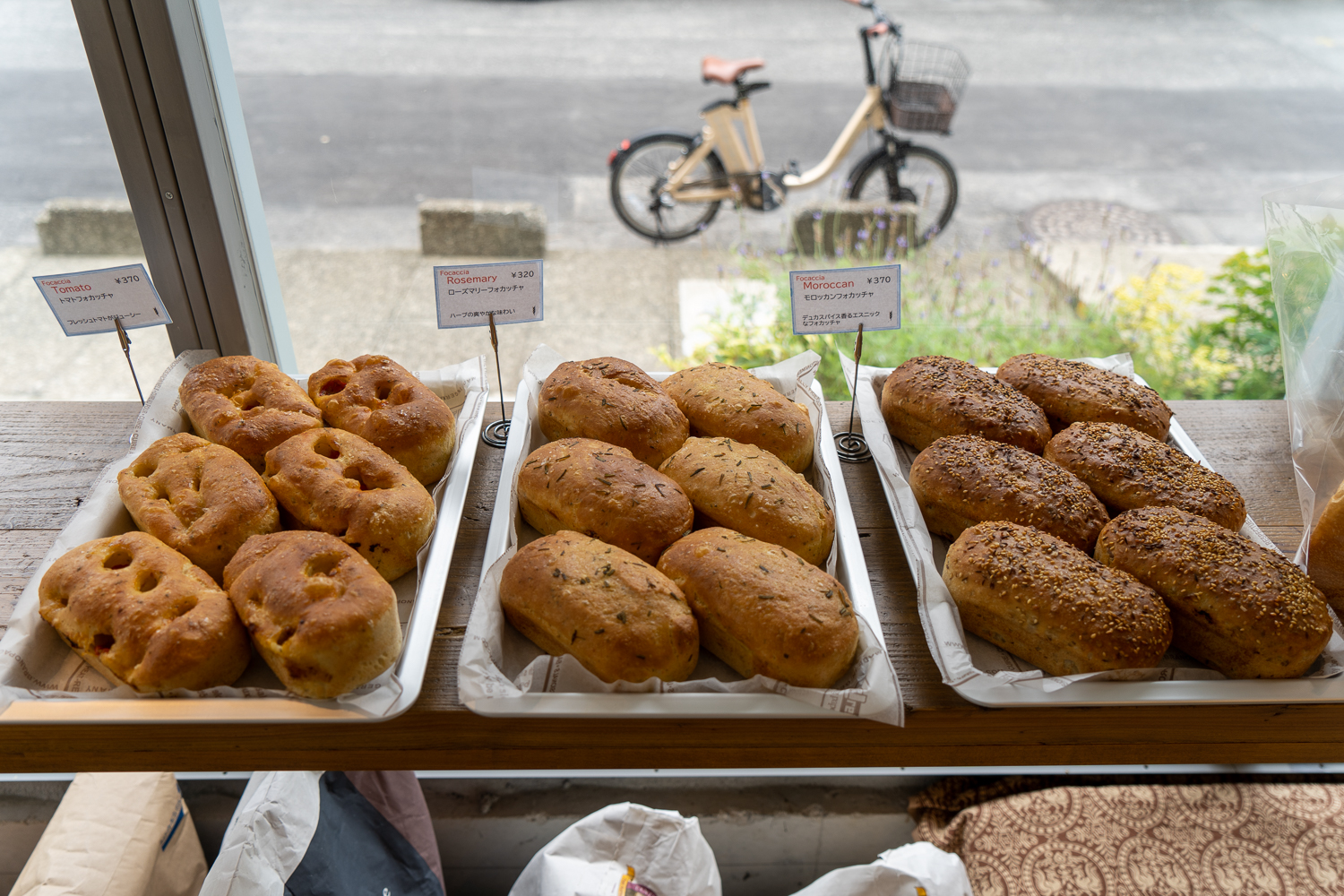 二子玉川「BLUE POPPY Bakery」で味わいたい、ニューヨーク帰りのシェフが作るパン - ぱんてな｜パン好きさんたちの“パン活”を ...